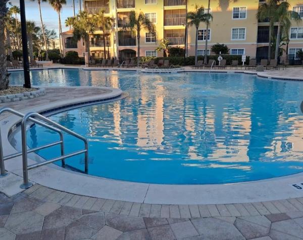 Worldquest Resort Luxurious Pet Friendly Condo - Orlando, FL