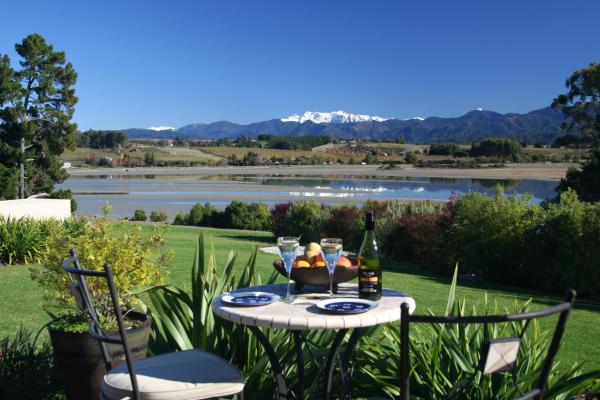 Almyra Waterfront Accommodation - Motueka
