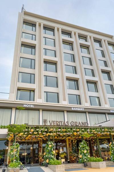 Veritas Grand - Sanand