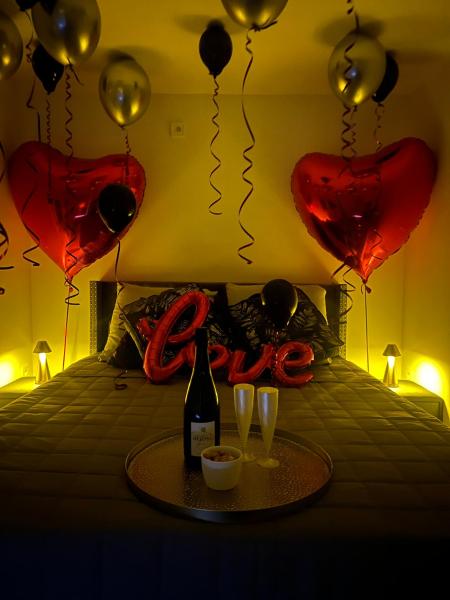 Romantic Tiny House Private Jacuzzi Cinema Netflix - Lens, France