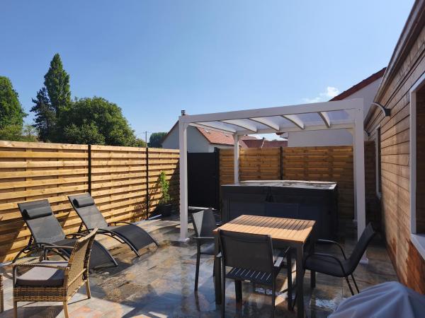 Gite De La Perle Rouge Avec Jacuzzi - Ardres