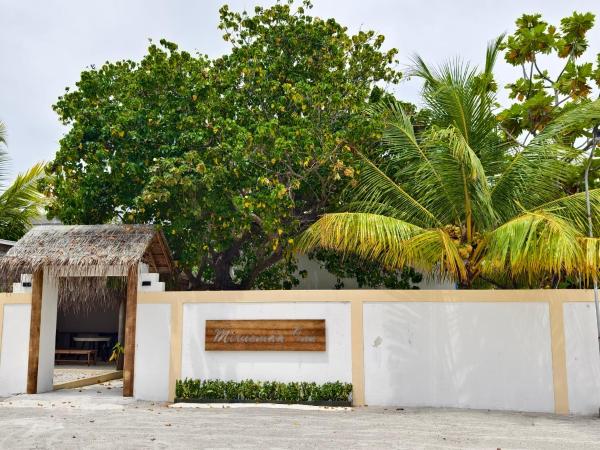 Mirusmaa Inn - Meemu Veyvah Your Surf Retreat - Maldives
