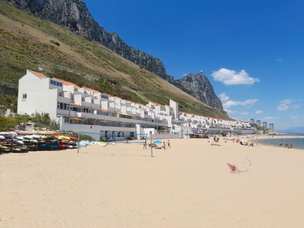 Sandy Bay Apartment In Both Worlds, Gibraltar - Gibraltar