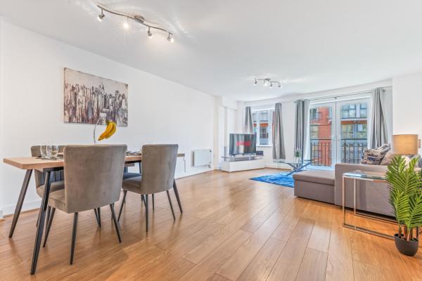 Luxury 2br Apartment With Balcony Views And Parking - Moseley - Birmingham