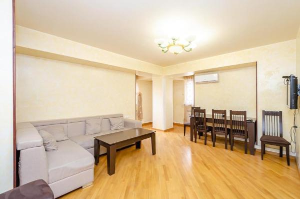 15a7great Apartment In The Very Center Of Yerevan - 아르메니아