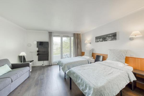 7mn Walk To Metro, In Aparthotel - Courbevoie