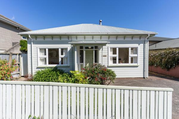 Le Solterre - Akaroa Holiday Home - Akaroa