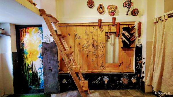 Nirman Homestay 5 Minutes Walk To Beach - Puri