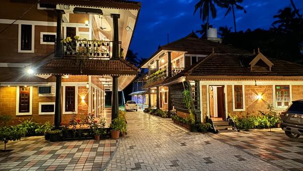 Credible Heritage Resort - Varkala