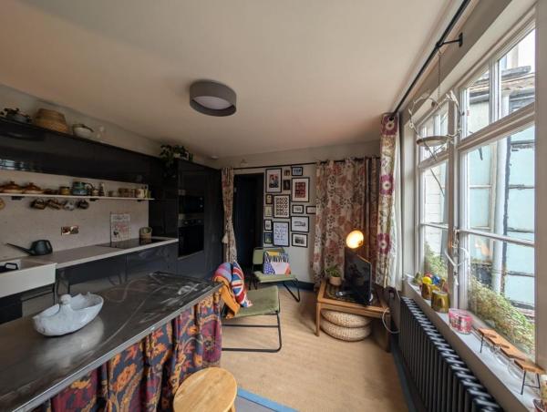 Grosvenor Studio Apartment - Llandrindod Wells