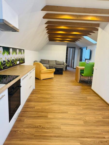 Garden View Family Apartment - Riga