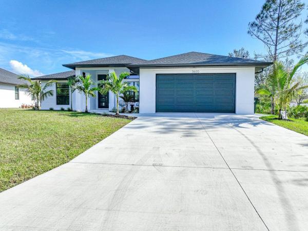North Port, Close To Water Park - North Port, FL