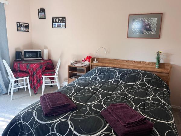 Serenity Bed And Breakfast - Comox