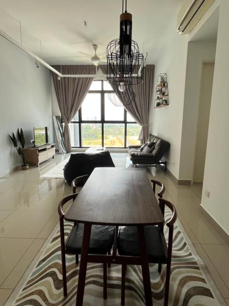 Arinara 2 Homestay 3bed 2bath 6 Pax Conezion Ioi Putrajaya - Kajang