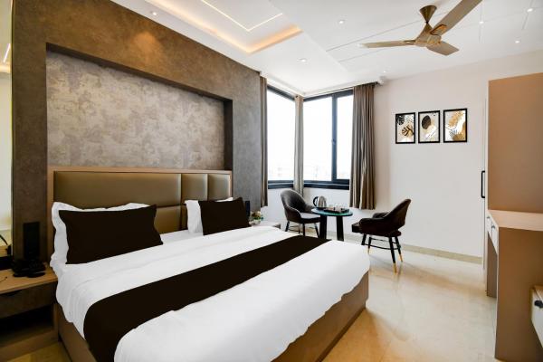 Super Townhouse Oak Ratanpur Panki - Kanpur