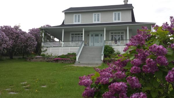 Auberge Gite Maison Des Lilas - La Malbaie