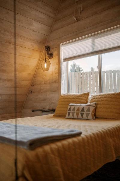 Beautiful A-frame Cabin On A Wonderful Glampground For An Unforgettable Retreat In Emigrant, Montana - Montana