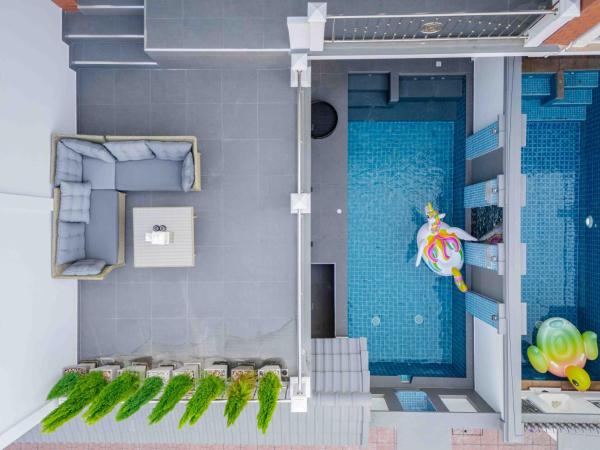 The Terrace 209 By Pratumnak Pool Villa - Wichian Buri District