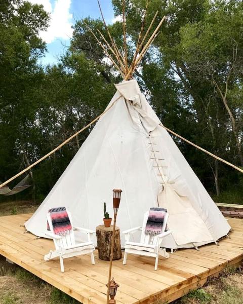 Superb Glamping Tipi On Organic Farm In The Sangre De Cristo Mountains, New Mexico - New Mexico