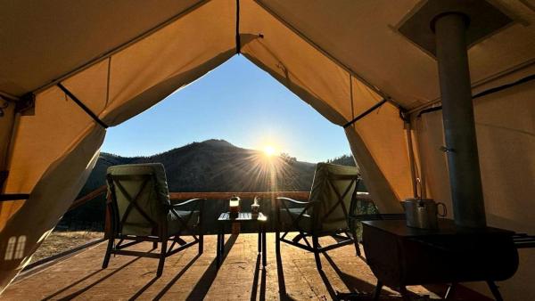 Incredible Tented Cabin With Fantastic Vistas In Conner, Montana - Montana
