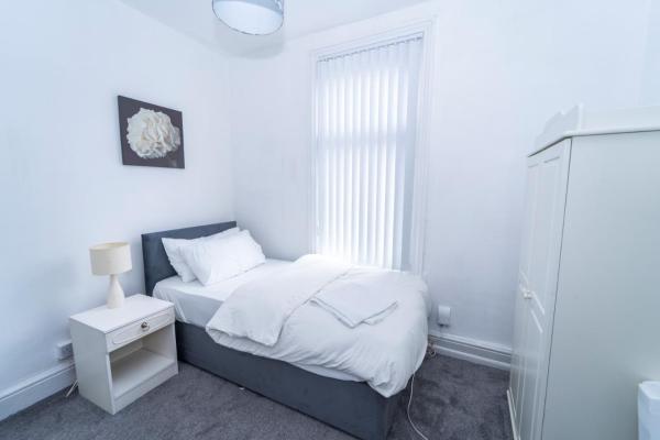 Luxury Leicester Retreat With 6 Bedrooms - Leicester