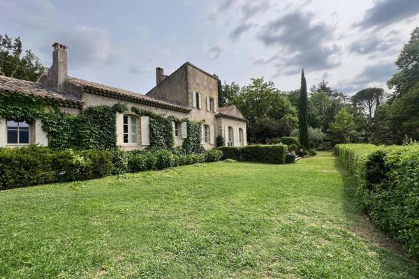 Holiday Home In Lourmarin Stunning View Of The Château - Cucuron