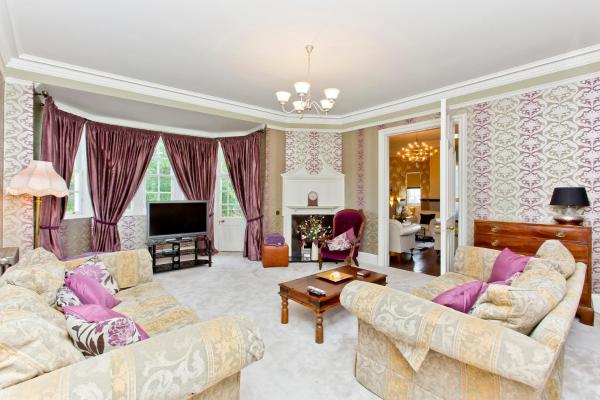 Luxury-3-bedroom Ramsay Garden Apartment Next To Edinburgh Castle - Edinburgh