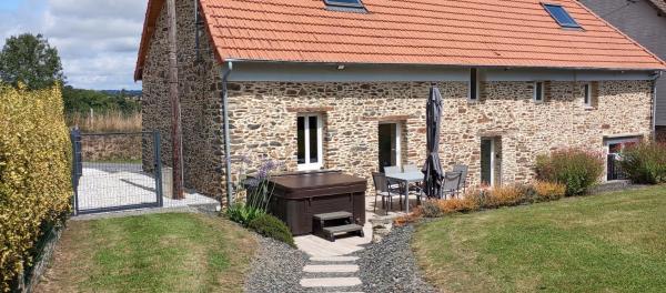 Maison Rénovée Dans Le Bocage Normand Avec Jacuzzi - Normandie