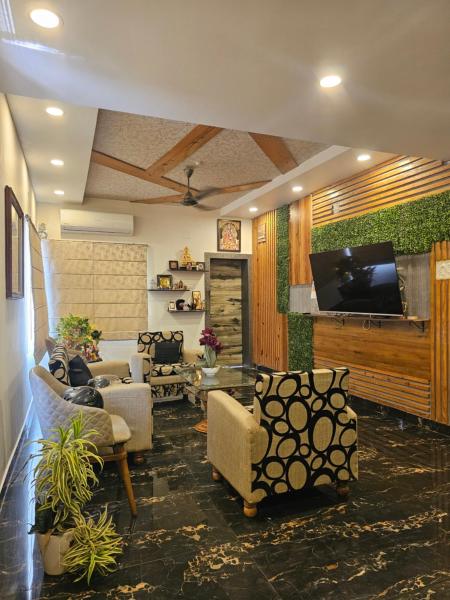 Hasa-nibas - Bhubaneswar