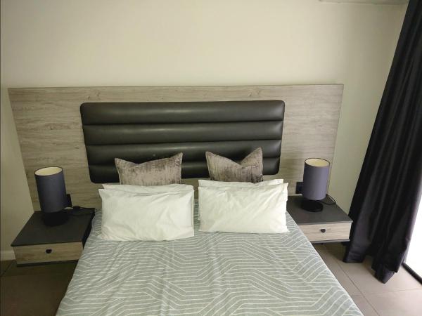 Exec Studio Sandton - Sandton