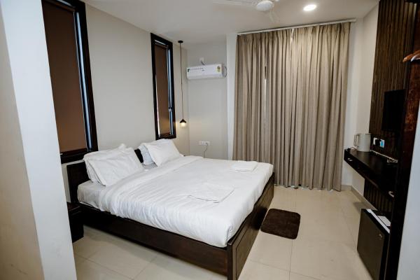 The Core Hotel And Restaurant - Manipur