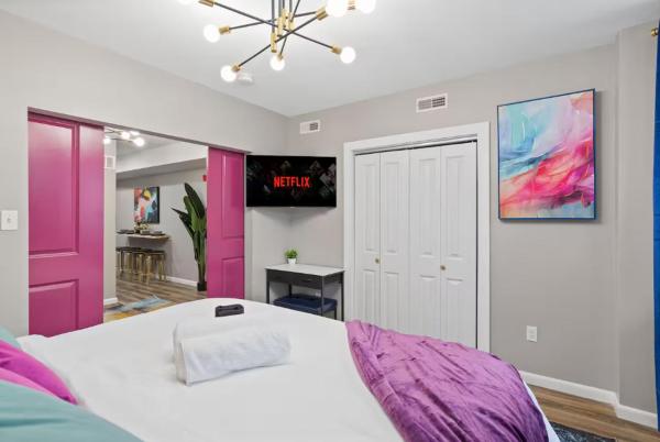 The Executive - Philly Zoo King Suite Free Parking - Philadelphia Airport (PHL)