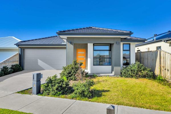 Modern Retreat 3br Family Home - Caroline Springs