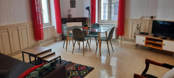 Cap Coutellerie - Séjours Pros Ou Familles En Hypercentre De Thiers - Thiers