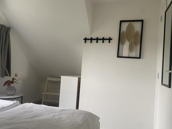 Sfeervol Vakantiehuis Met Airco En Grote Tuin In Centrum Domburg - Zoutelande