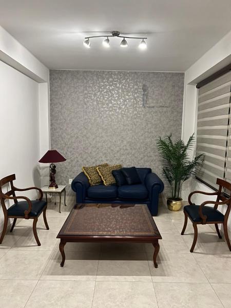 Apartamento De 2 Habitaciones En El Centro De Tarija! - Bolivia