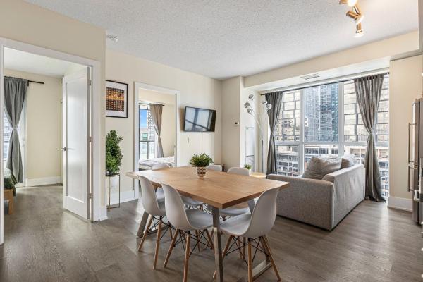 3-bedroom Apartment In The Heart Of Downtown Toronto Walk To Shops And Attractions - Toronto