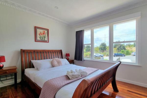 5br Family House In Hillsborough - Auckland