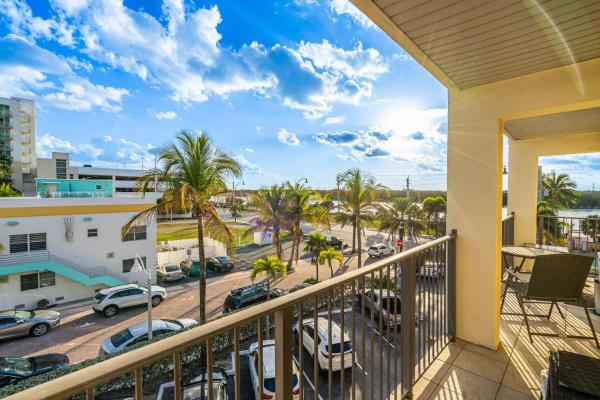 Amazing 1bed On Hollywood Beach Boardwalk W Pool - Aéroport de Fort Lauderdale-Hollywood (FLL)