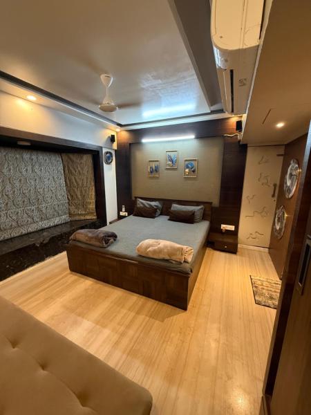 Bandra’s Prime Luxurious 2 Bhk - Mumbai