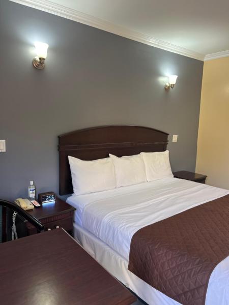 Carlton Motor Lodge - Los Angeles, CA