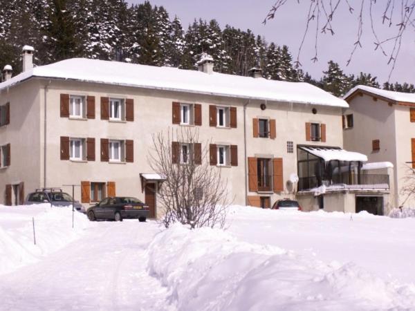Appartement Chaleureux Avec Véranda - Matemale