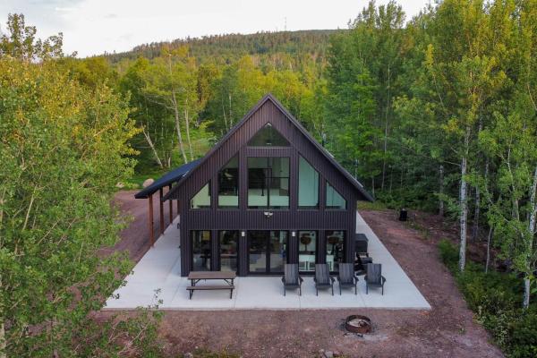 2 Mi To Lutsen Mtns Modern Cabin With Fire Pit! - Lutsen