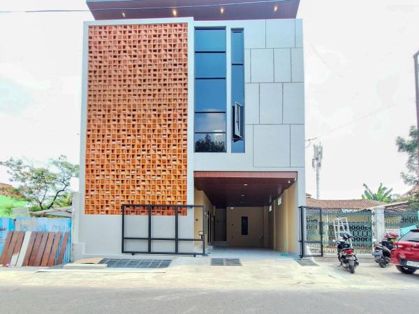 Reddoorz Syariah At Dna Home Seturan Yogyakarta - Prambanan