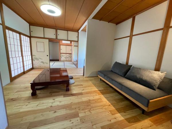 べんがら染め体験と寝床つちといろ - Kochi