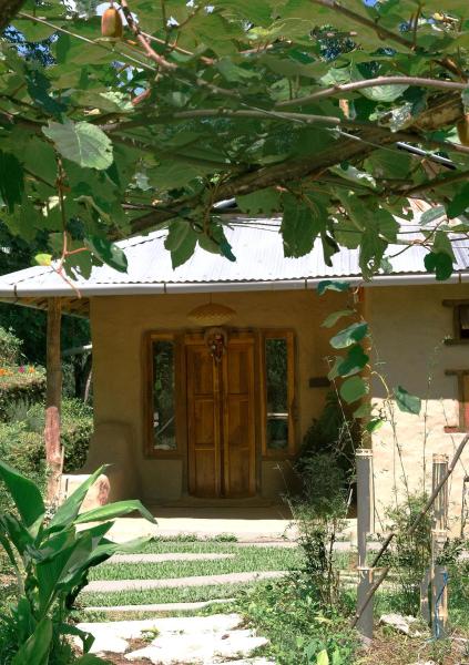 The Art Of Slow Living- An Earth Home - Tibet