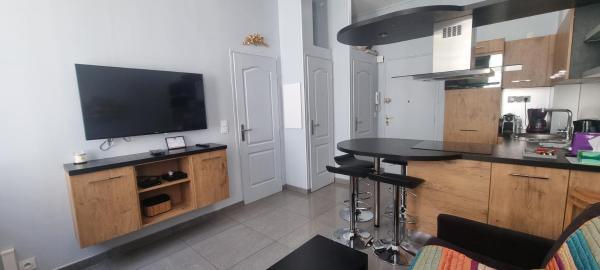 Cannes Hoche Apartment - カンヌ
