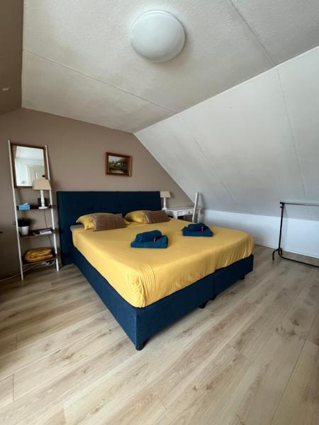 B&b Holiday-44 - Enkhuizen