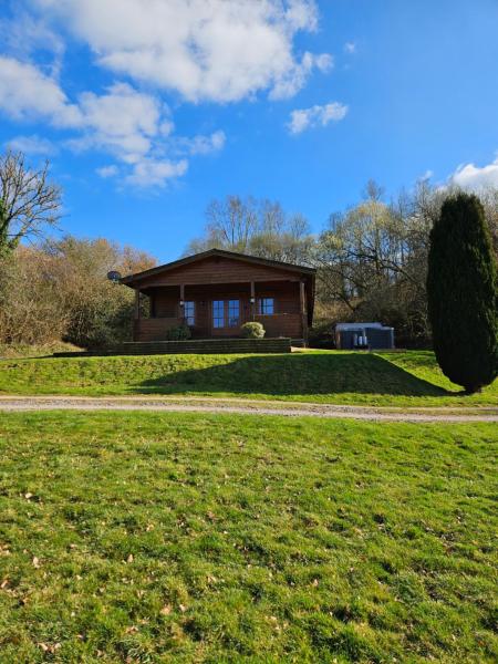 Damsel Lodge, Lakeside Lodges - Dulverton