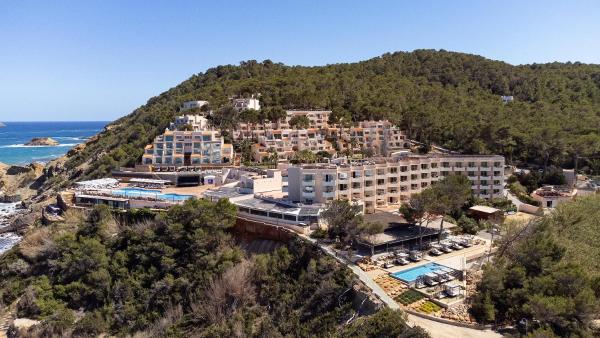 Invisa Hotel Club Cala Blanca - Ibiza